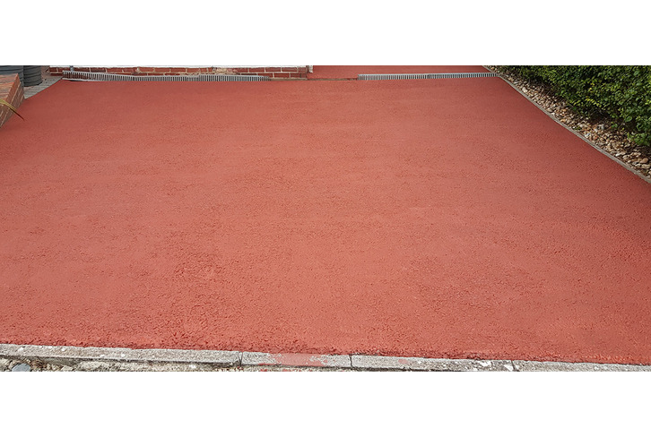 Tarmac Restorer RED | RED Tarmac Paint for Driveways | RED Tarmac ...